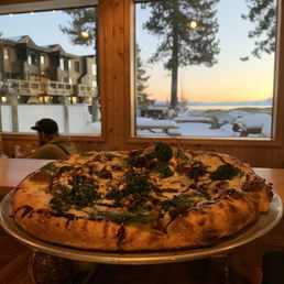 WHITECAPS PIZZA - Updated January 2026 - 612 Photos & 955 Reviews ...