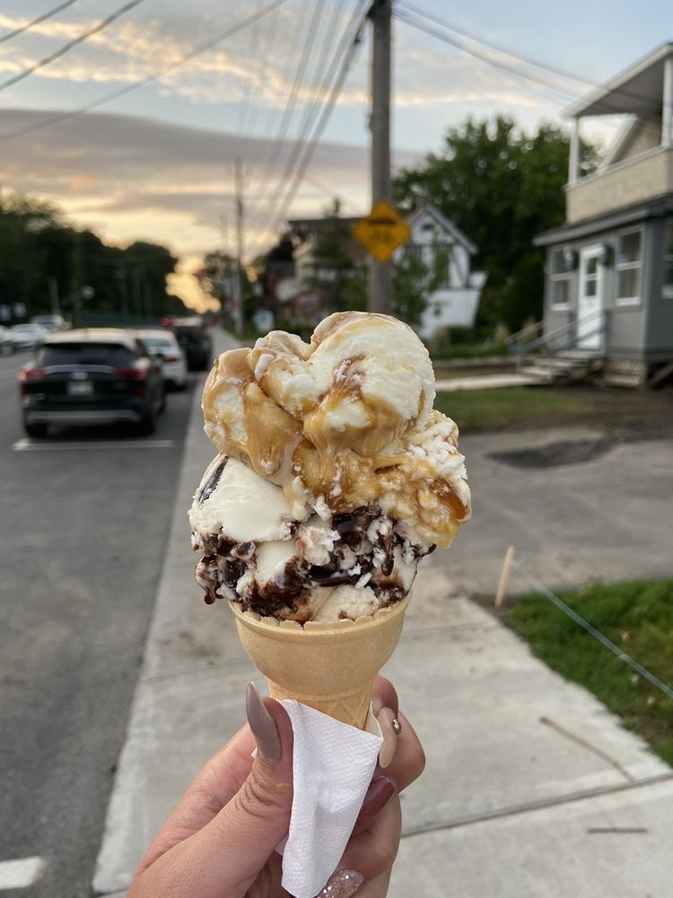 CRÈMERIE WILD WILLY’S - Updated May 2024 - 27 Photos & 22 Reviews - 20 ...