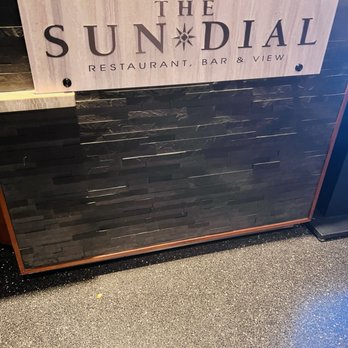 THE SUN DIAL RESTAURANT, BAR & VIEW - Updated July 2024 - 2011 Photos ...