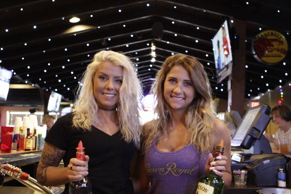 THE DOG HOUSE BAR AND GRILL - Updated December 2025 - 81 Photos & 52 ...