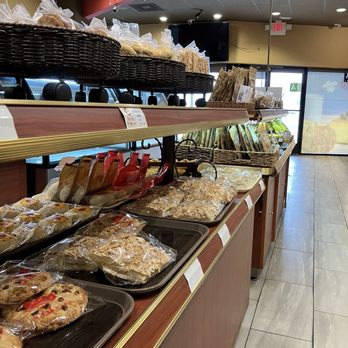 MOMO BAKERY - Updated October 2025 - 207 Photos & 85 Reviews - 127 E ...