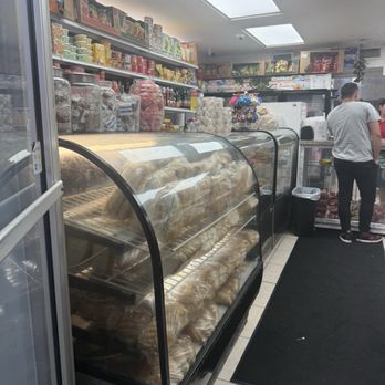 PINOLANDIA - Updated December 2025 - 255 Photos & 374 Reviews - 119 NW ...