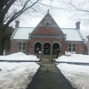 HOWE LIBRARY - Updated November 2025 - 13 South St, Hanover, New ...