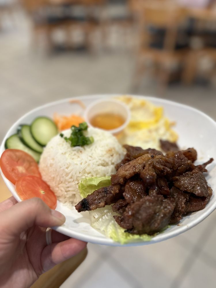 PHO 79 - Updated October 2024 - 92 Photos & 51 Reviews - 631 N 114th St ...