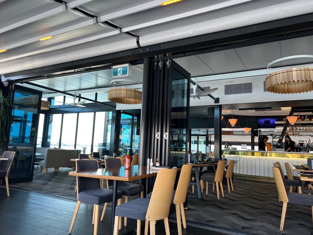 THE POINT BAR & GRILL - Updated October 2025 - 24 Photos - 306 ...