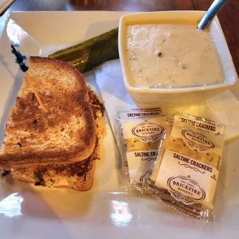 FLOWING TIDE PUB 2 - Updated January 2026 - 424 Photos & 323 Reviews ...