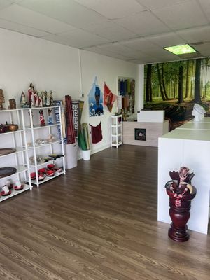 BOTANICA CUBANA IFA AYE - Updated October 2025 - 8021 N 43rd Ave ...