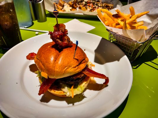 DAVE & BUSTER’S - 38 Photos & 18 Reviews - Arcades - 90 S Point Blvd ...