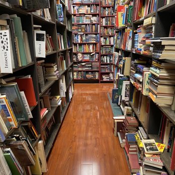 RECYCLE BOOK STORE - Updated June 2024 - 260 Photos & 458 Reviews ...