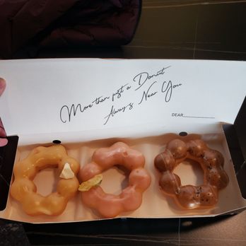 MOCHINUT - EDMONDS - Updated August 2025 - 152 Photos & 54 Reviews ...