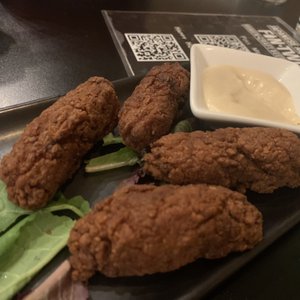 FIN-TWO JAPANESE ALE HOUSE - 176 Photos & 115 Reviews - 122 S Central ...