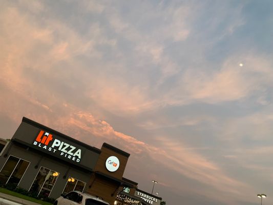 LIT PIZZA - ELMWOOD - Updated January 2026 - 85 Photos & 66 Reviews ...