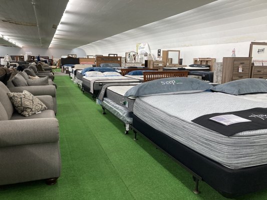 JOE TAHAN’S FURNITURE - Updated October 2025 - 32 Campion Rd, New ...