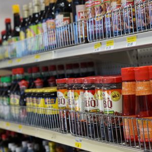 YELLOW MART STORES - 23 Photos & 76 Reviews - Department Stores - 82740 ...