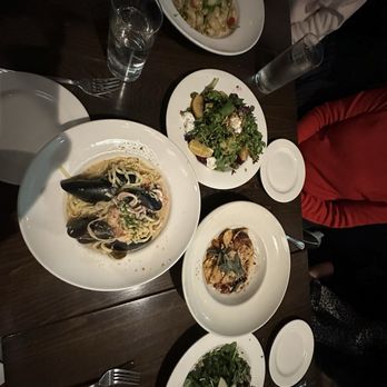 AMARO BISTRO - Updated October 2025 - 729 Photos & 540 Reviews - 18333 ...