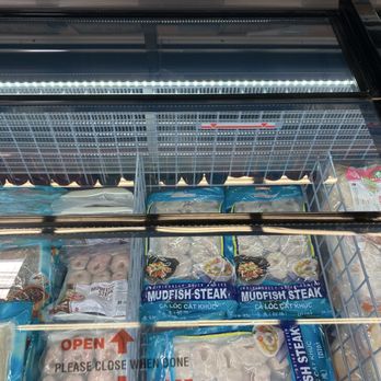 FRESH FARM OUTLET - Updated December 2025 - 293 Photos - 11072 Magnolia ...