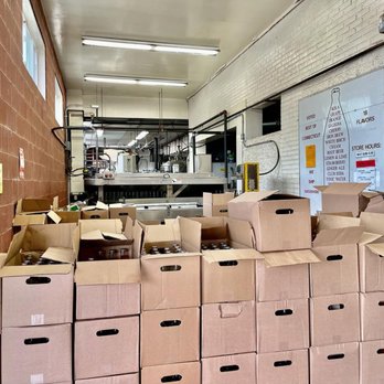 FOXON PARK BEVERAGES - Updated November 2025 - 16 Photos & 28 Reviews ...