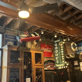 BRICK ALLEY PUB & RESTAURANT - Updated April 2025 - 1678 Photos & 1759 ...