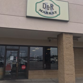 D&R MARKET - Updated December 2025 - 46 Photos & 81 Reviews - 105 N ...