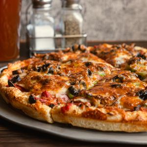 UNCLE PETEZA’S PIZZERIA - Updated October 2025 - 35 Photos & 158 ...