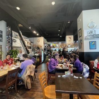 LUDI’S RESTAURANT & LOUNGE - Updated November 2024 - 936 Photos & 398 ...