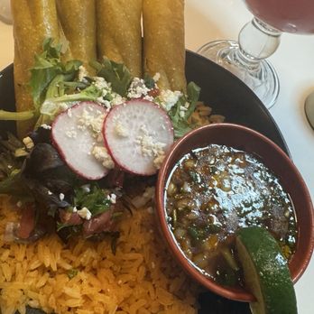 ME ENCANTA - Updated December 2025 - 63 Photos & 29 Reviews - 1231 ...