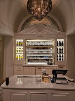 RH INDIANAPOLIS | THE GALLERY AT THE DEHAAN ESTATE - Updated January ...