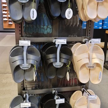 REI - Updated December 2025 - 38 Photos & 98 Reviews - 1550 Mercantile ...