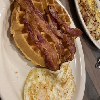 LIGHTHOUSE RESTAURANT - Updated December 2025 - 83 Photos & 92 Reviews ...