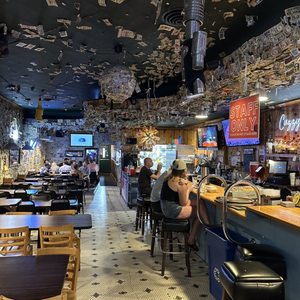 CUZZY’S BAR & GRILL - 105 Photos & 148 Reviews - 507 Washington Ave N ...