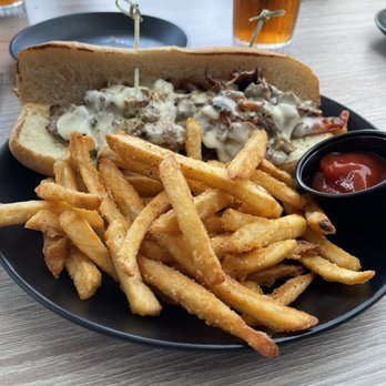 THE POINT PATIO BAR & BISTRO - Updated July 2024 - 470 Photos & 456 ...