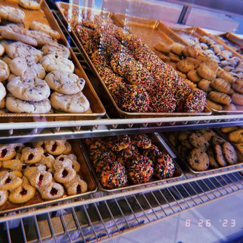 DINK’S DELI & BAGEL BAKERY - Updated April 2025 - 162 Photos & 428 ...