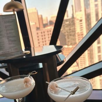 THE VIEW LOUNGE - Updated July 2025 - 3210 Photos & 2043 Reviews - 780 ...