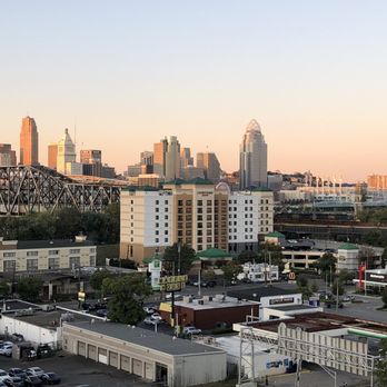 RADISSON HOTEL CINCINNATI RIVERFRONT - 228 Photos & 172 Reviews - 668 W ...