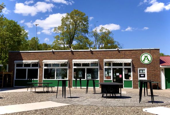 ALPHA MICHIGAN BREWING - Updated May 2025 - 162 Photos - 303 E Center ...