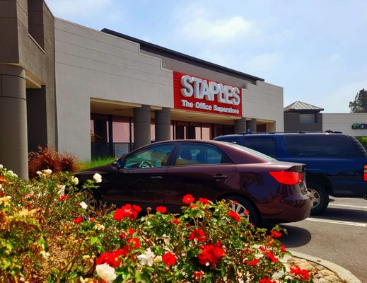 STAPLES - Updated January 2026 - 31 Photos & 86 Reviews - 300 S ...