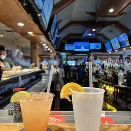 MIKE’S BAR & CRAB HOUSE - Updated January 2026 - 1333 Photos & 1312 ...