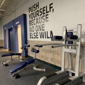 UFC FIT SAN JOSE - OAKRIDGE MALL - 83 Photos & 93 Reviews - 5540 ...