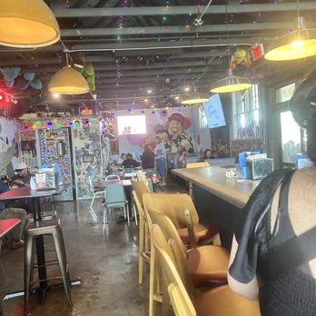 CLEDIS BURGERS & BEER - Updated December 2025 - 138 Photos & 129 ...