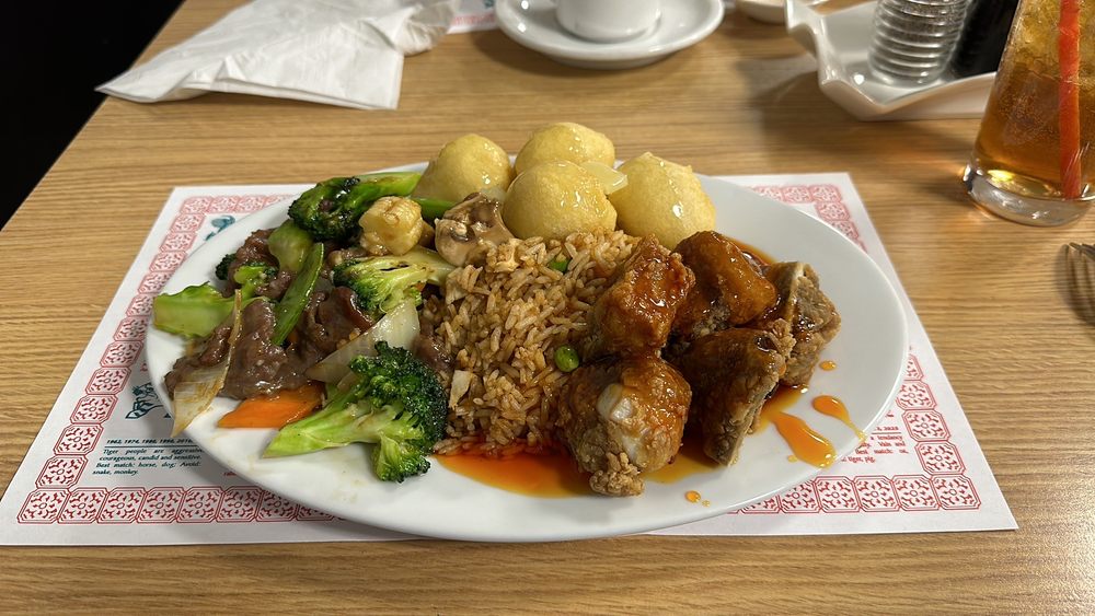 JADE VILLAGE RESTAURANT - Updated December 2025 - 10 Reviews - 140 ...