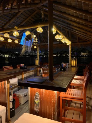 TAK-IT-EZ TIKI - Updated December 2025 - 22 Photos - 200 S Andrews Ave ...