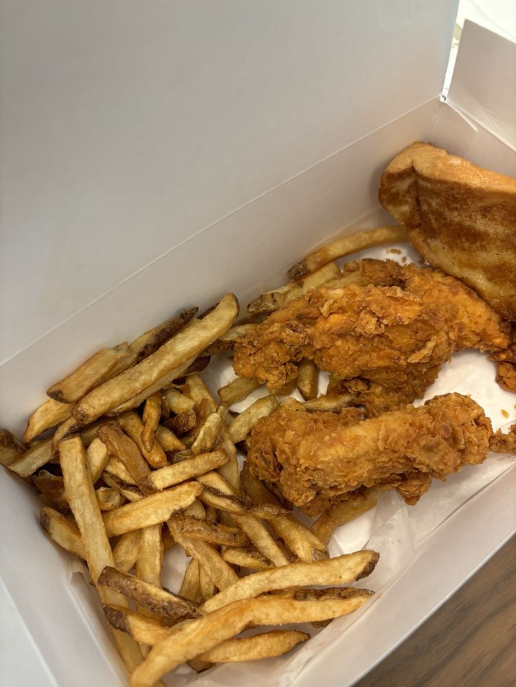 WILLIE B’S CHICKEN COUPE - Updated December 2025 - 3465 Jefferson Rd, Athens, Georgia - Coffee ...