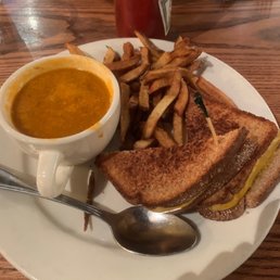 FETCH BAR & GRILL - Updated October 2025 - 150 Photos & 303 Reviews ...