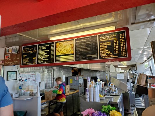 MILTY-WILTY DRIVE-IN RESTAURANT - Updated July 2025 - 30 Photos & 30 ...
