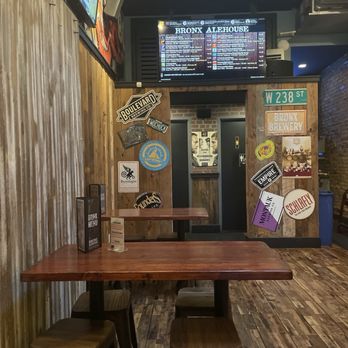 BRONX ALEHOUSE - Updated December 2025 - 978 Photos & 1065 Reviews ...
