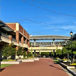 IPIC REDMOND - Updated May 2025 - 369 Photos & 942 Reviews - 7330 164th ...