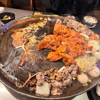 THE CAST IRON POT - Updated August 2025 - 1338 Photos & 954 Reviews ...