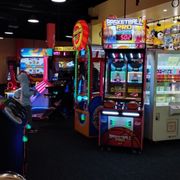 ALL AMUSEMENT FUN CENTER - 45 Photos & 68 Reviews - 201 E Magnolia Blvd ...