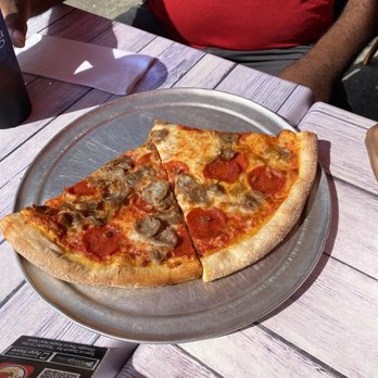 SQUISITO PIZZA & PASTA - QUEENSTOWN - Updated July 2024 - 67 Photos ...