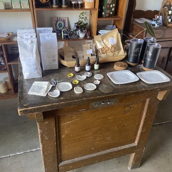 LUCKY TREE - Updated December 2024 - 179 Photos & 140 Reviews - 3801 ...